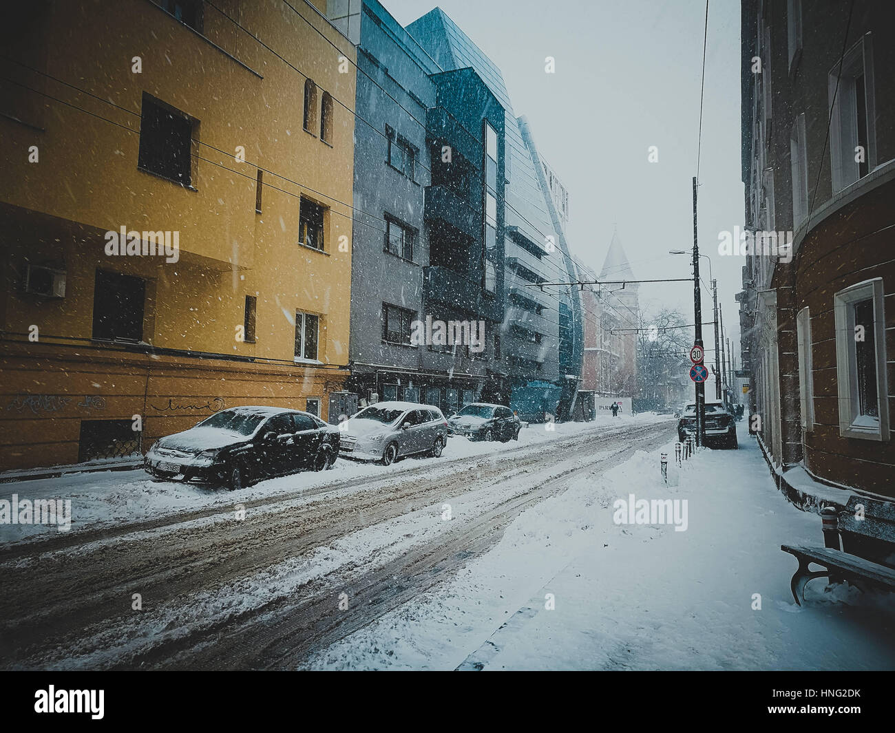 Bucharest, Bucharest, China. 12th Feb, 2017. A heavy snow hits ...
