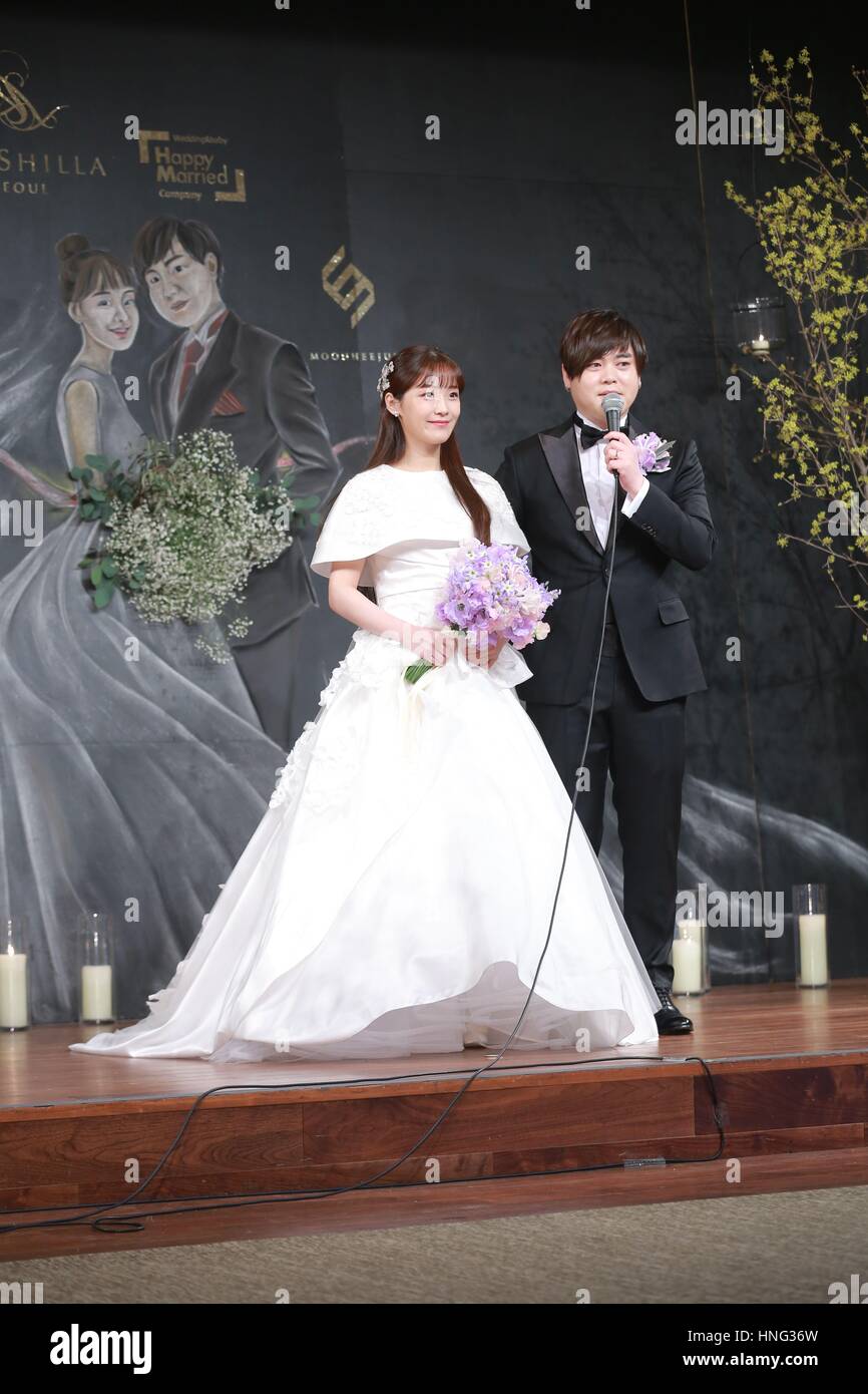 Seoul, Korea. 12th Feb, 2017. Moon Hee Jun and Soyul hold wedding ...