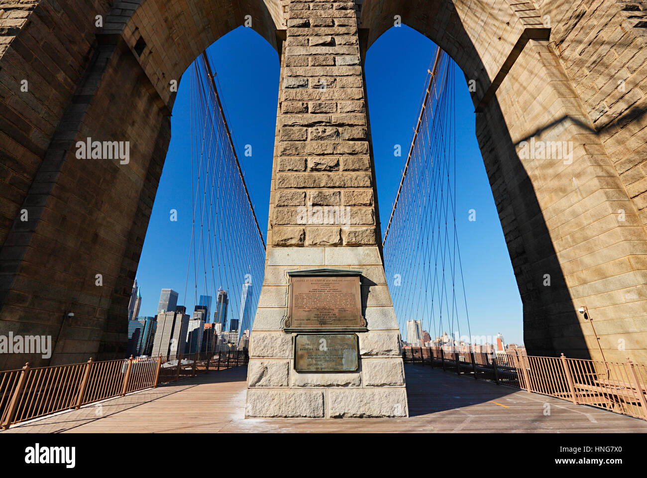 Brooklyn Bridge Plaque information, New York Stock Photo - Alamy