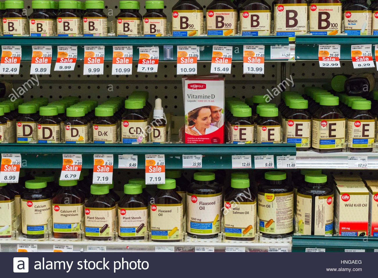 Shelf Of Vitamins Stock Photos & Shelf Of Vitamins Stock Images - Alamy