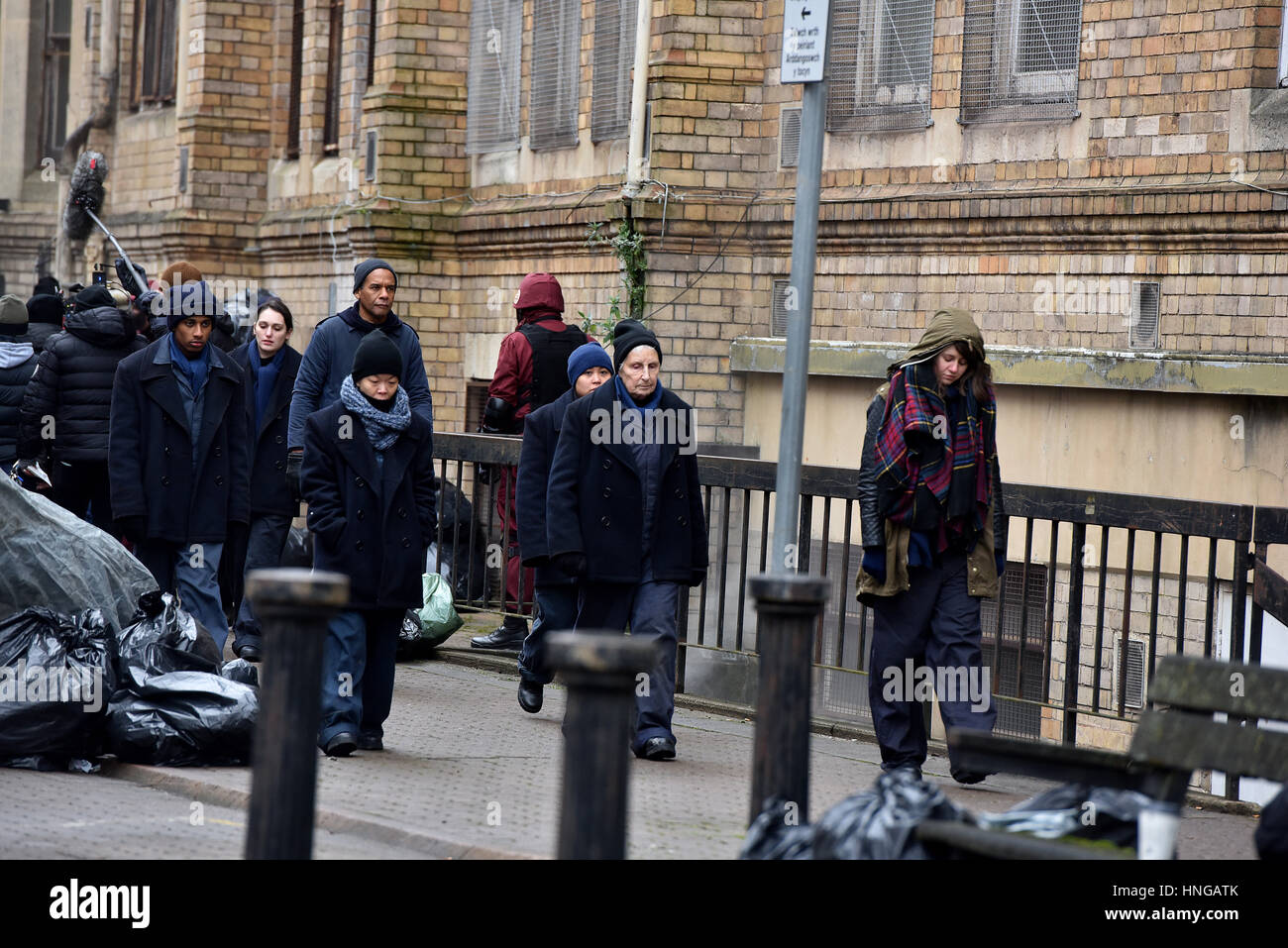 DOCTOR WHO series ten being filmed in Cardiff Bay Stock Photo - Alamy