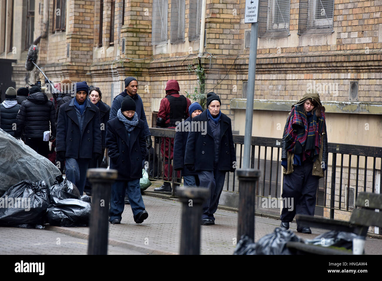 DOCTOR WHO series ten being filmed in Cardiff Bay Stock Photo - Alamy