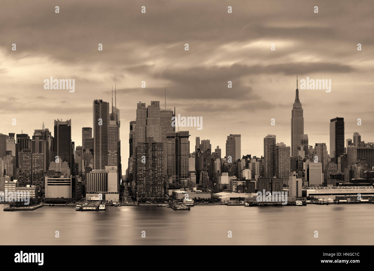Manhattan midtown skyscrapers and New York City skyline Stock Photo - Alamy
