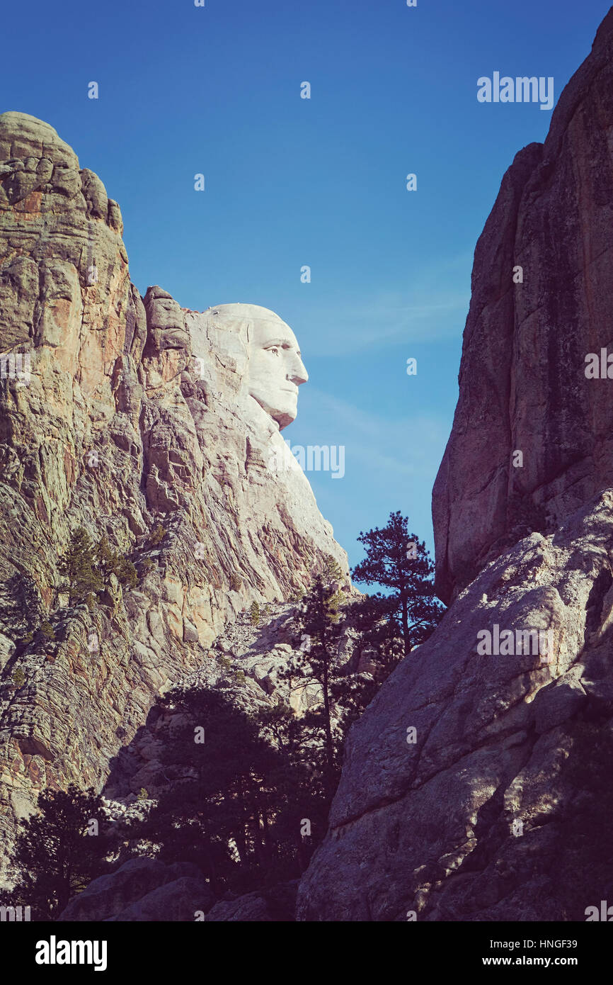Color tone side view of George Washington at Mount Rushmore National ...