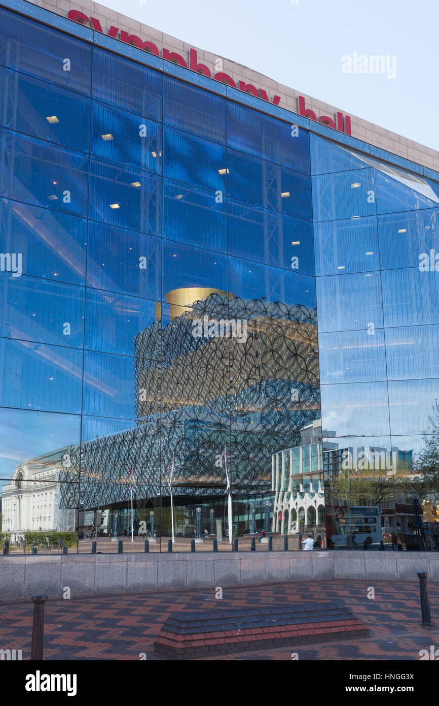 The new Library of Birmingham refllected in the windows of the Symphony ...