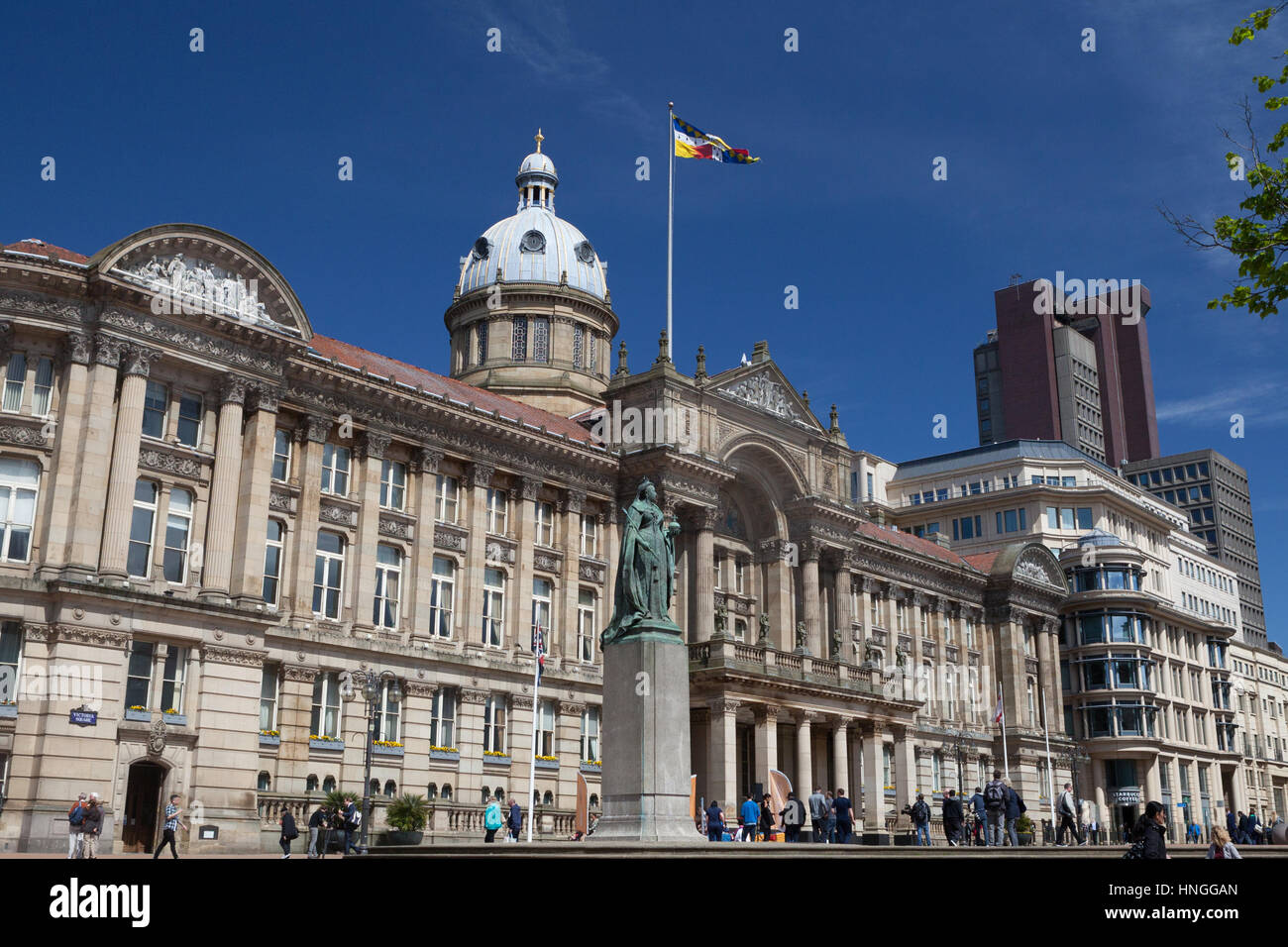 The statue of Queen Victoria in front of The Council House Birmingham ...