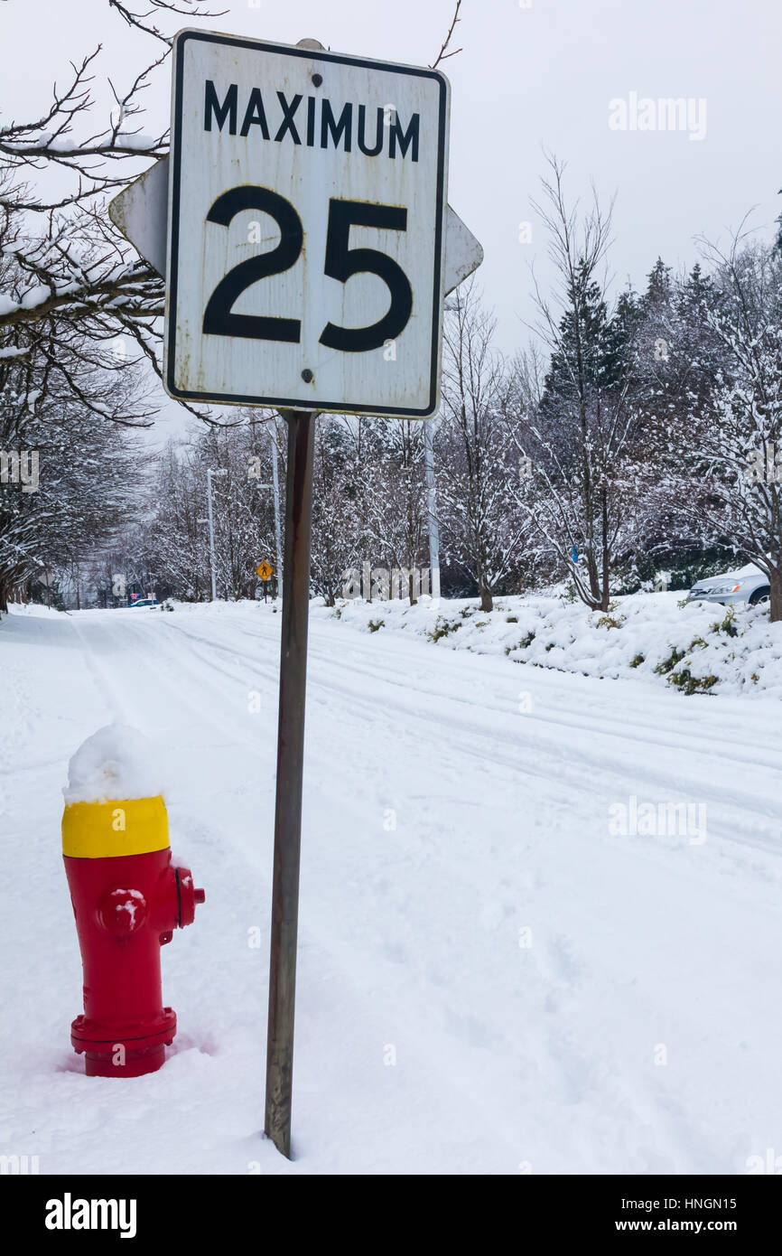 Yellow fire hydrant and sign hi-res stock photography and images - Alamy