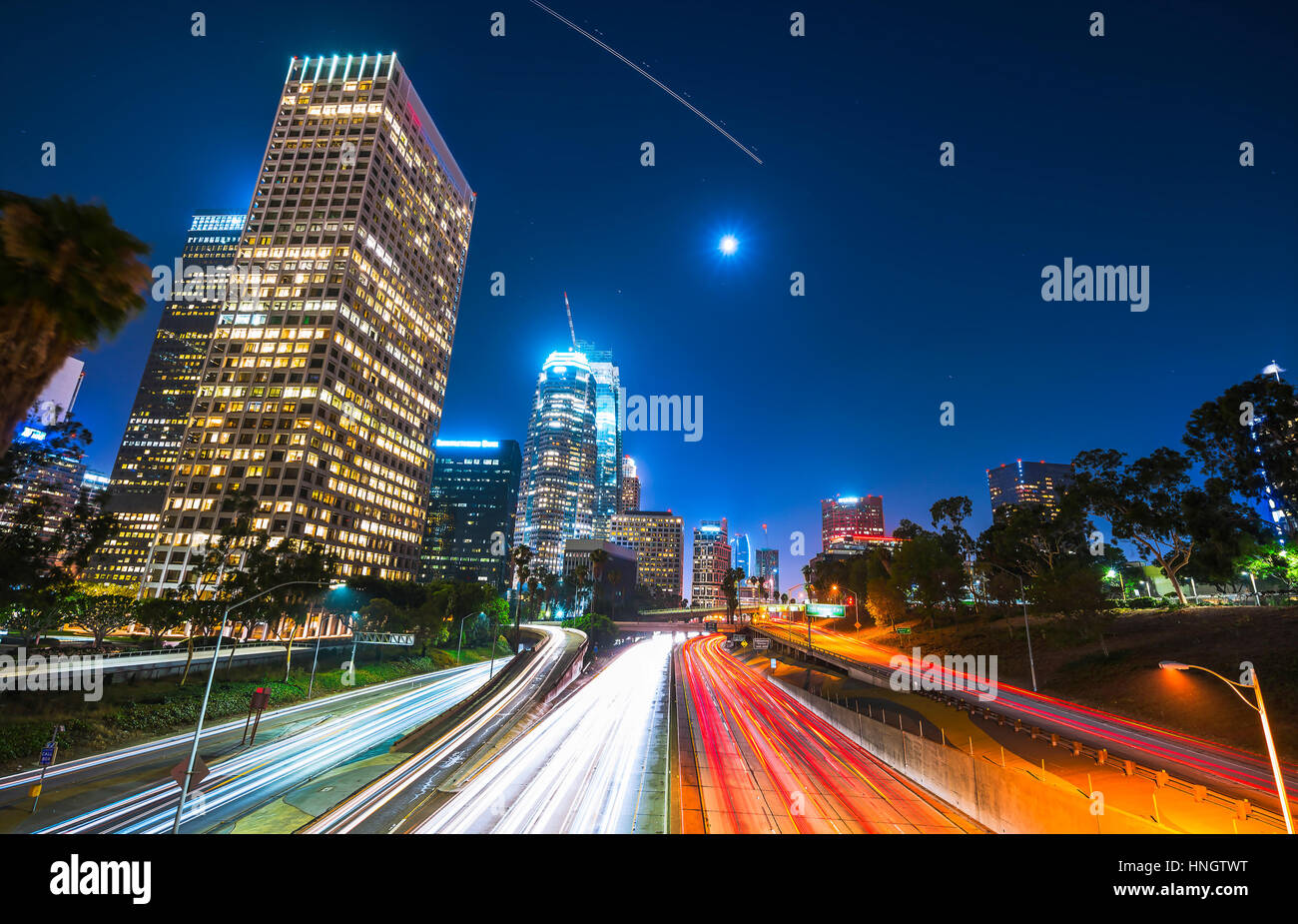 Los angeles central business district hi-res stock photography and ...