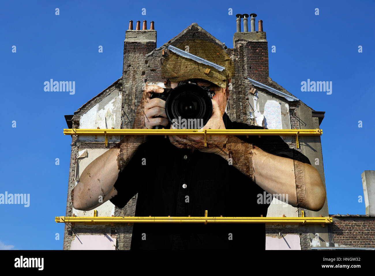 Painting demolition walls hi-res stock photography and images - Alamy
