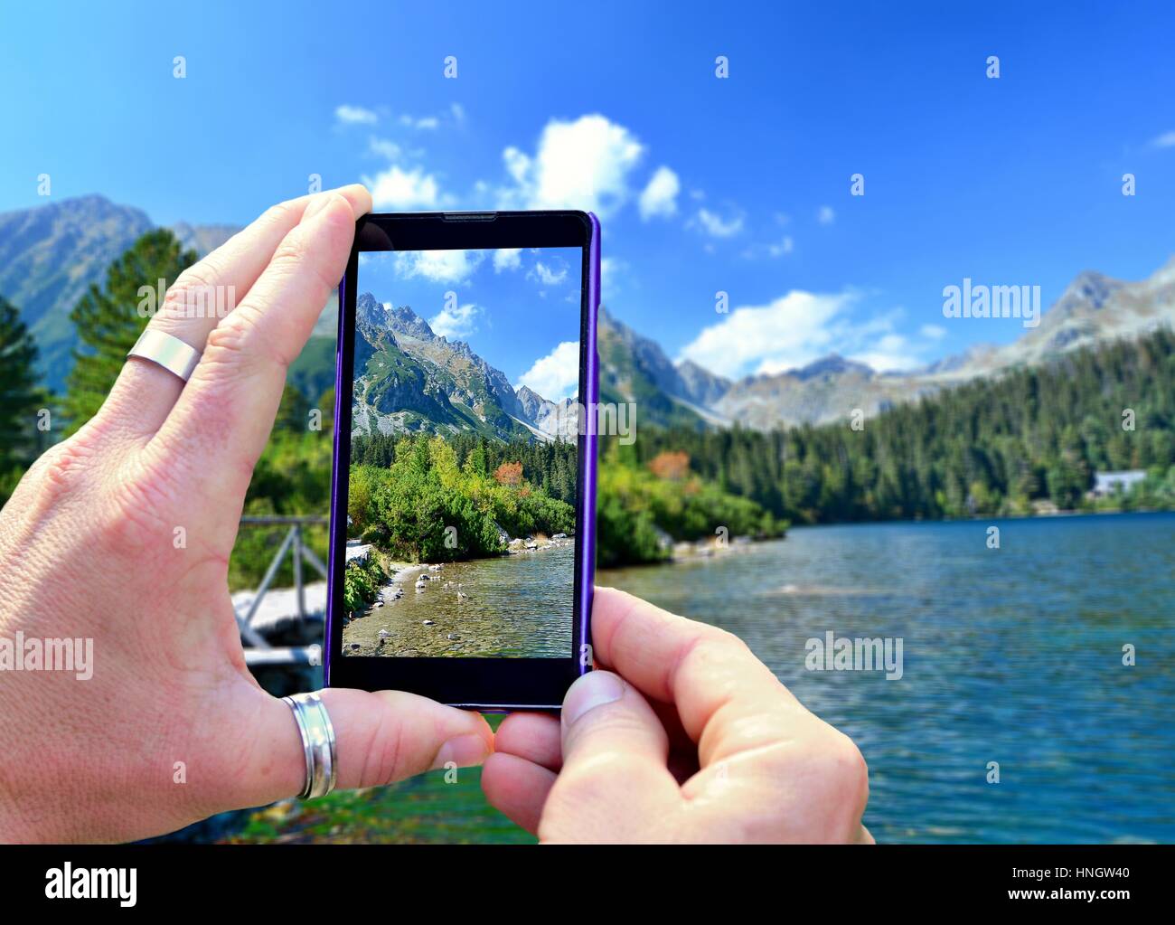 Taking a photo with his phon hi-res stock photography and images - Alamy