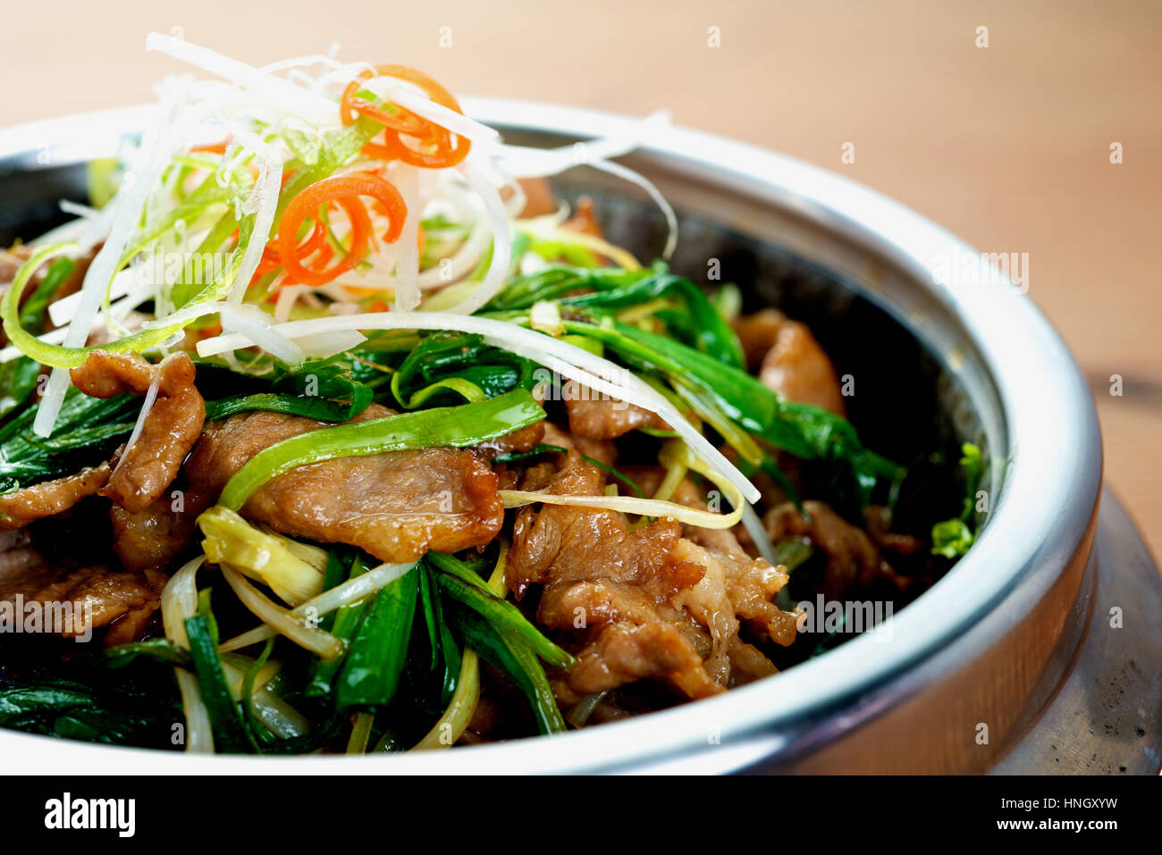 Chinese Spring Onion Beef stir fried Stock Photo - Alamy