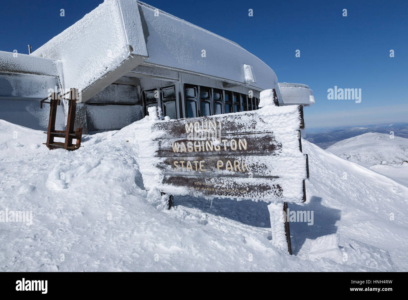 Washington state tallest mountain hi-res stock photography and images ...
