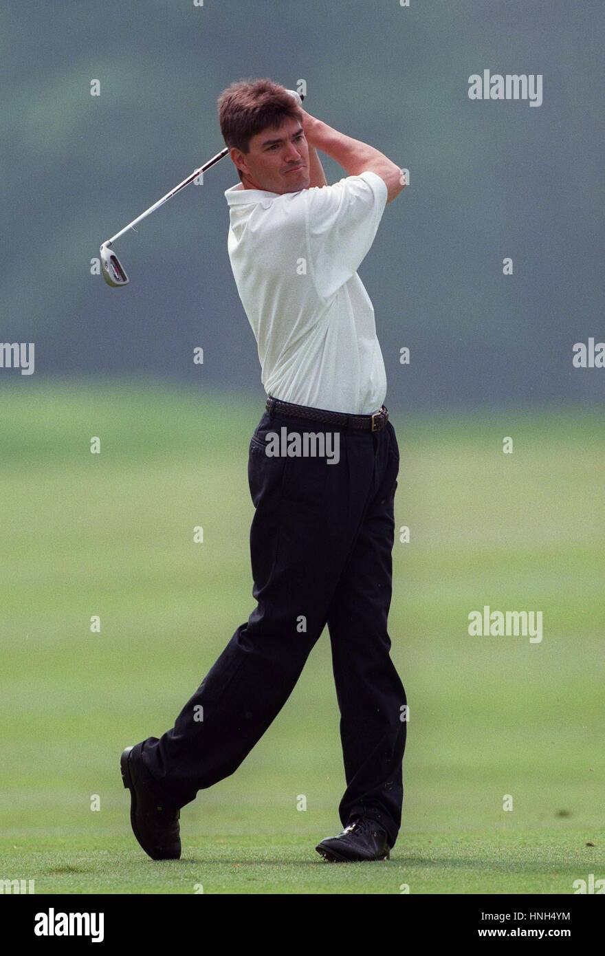 Swing gates hi-res stock photography and images - Alamy