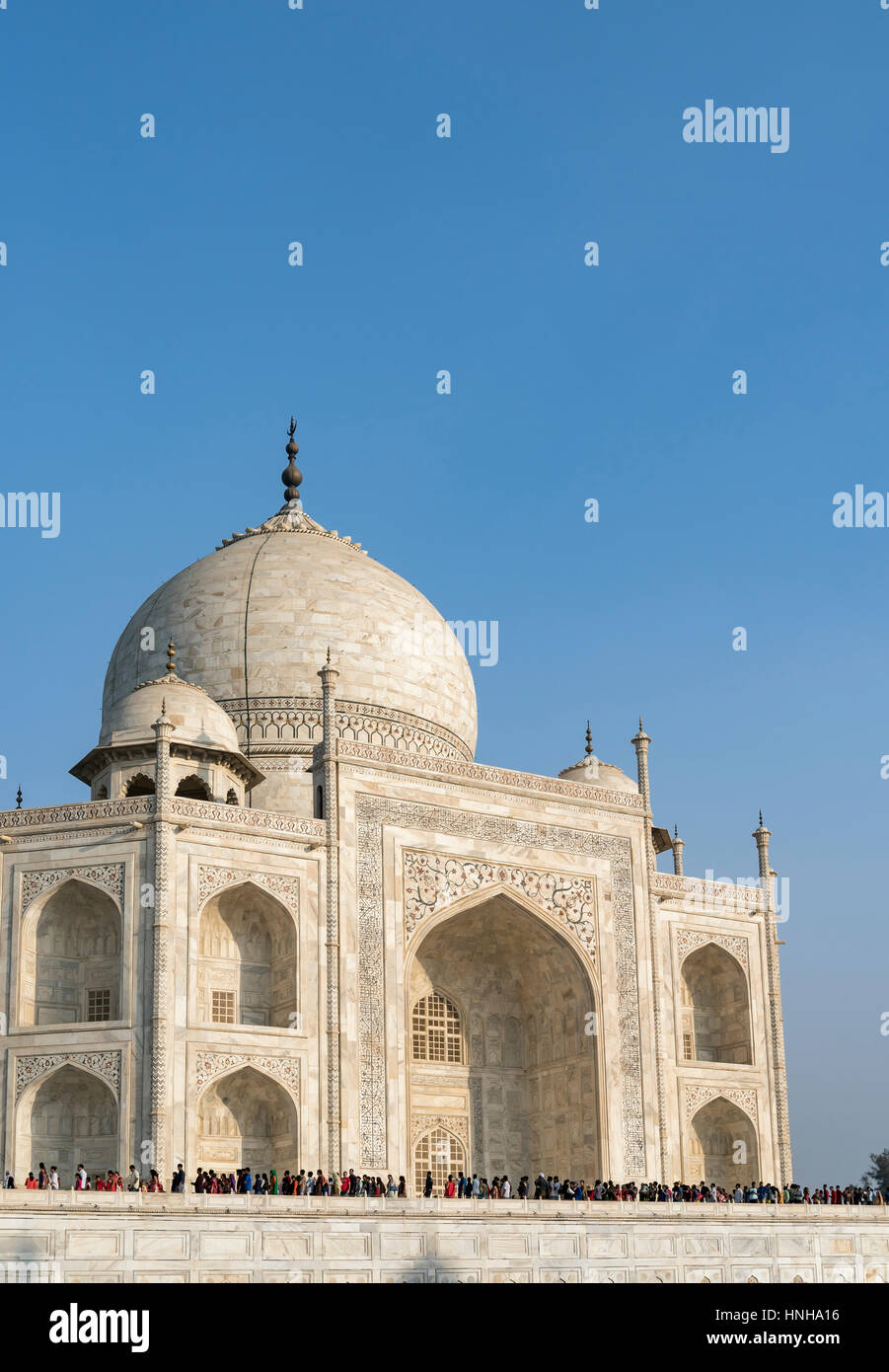 India taj mahal view hi-res stock photography and images - Alamy