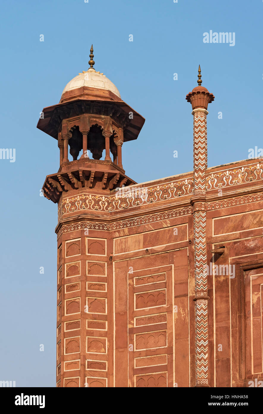 Chhatri mughal architecture hi-res stock photography and images - Alamy