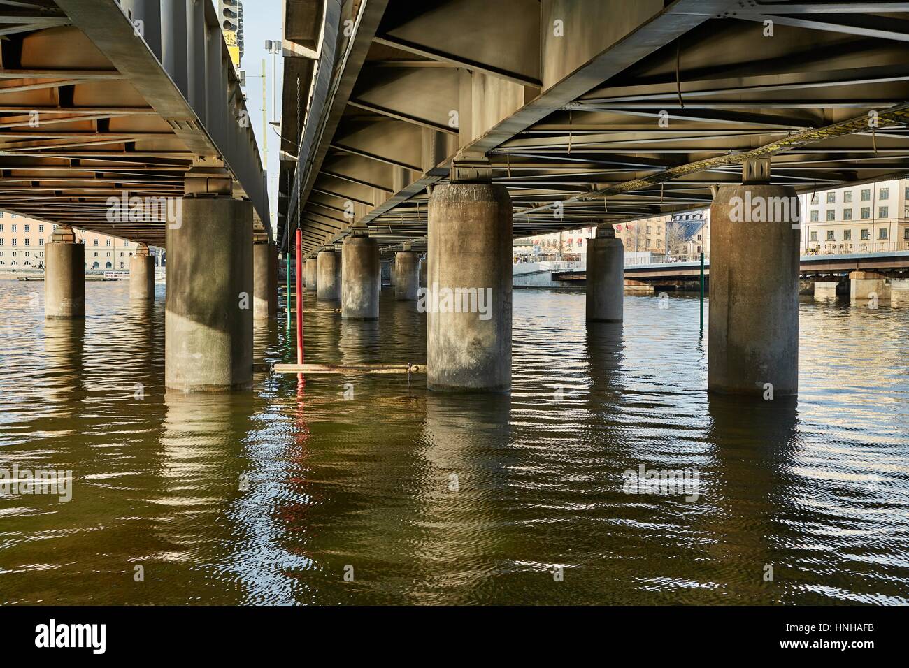 Lake reflection below bridge architecture hi-res stock photography and ...
