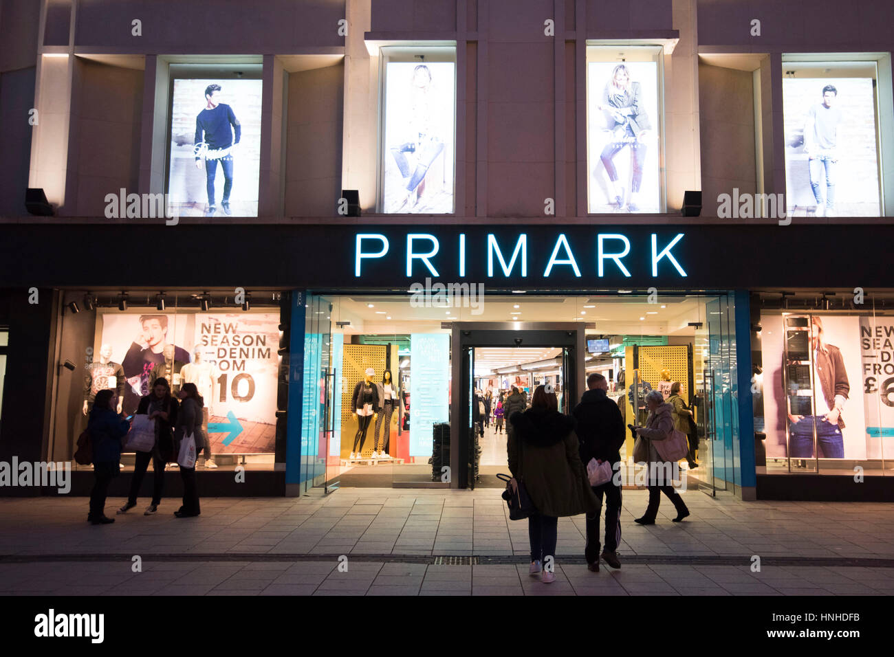 Primark store sign hi-res stock photography and images - Alamy