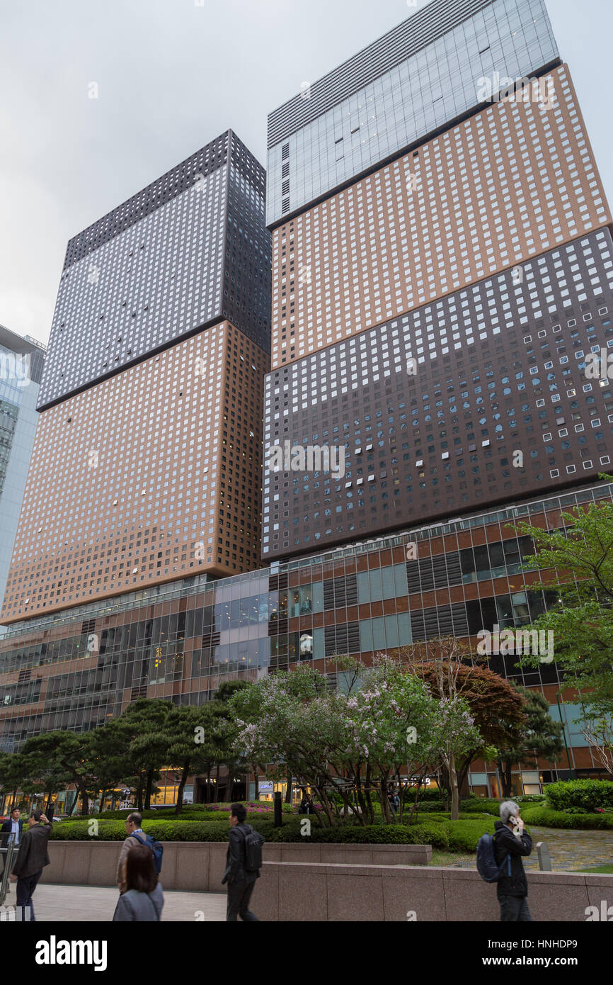 Seoul korea building cityscape office hi-res stock photography and ...
