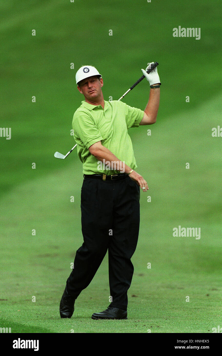 SANDY LYLE SCOTLAND 28 May 1998 Stock Photo - Alamy