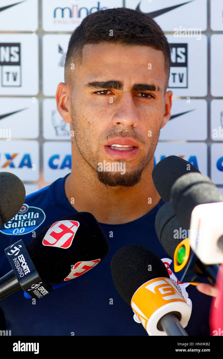 SÃO PAULO, SP - 13.02.2017: TREINO DO CORINTHIANS - Interview Gabriel ...