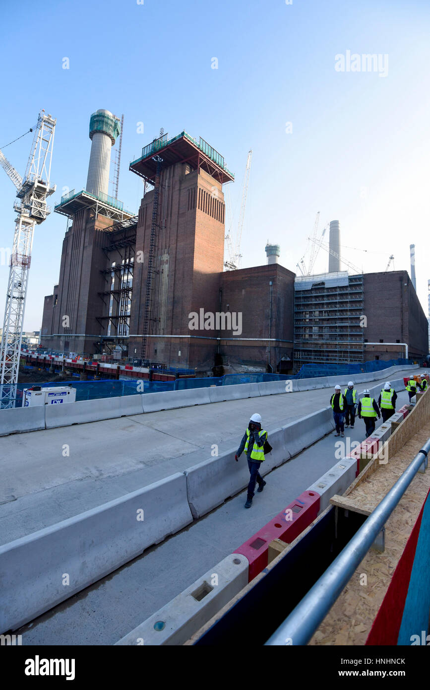 Battersea power station construction hi-res stock photography and ...