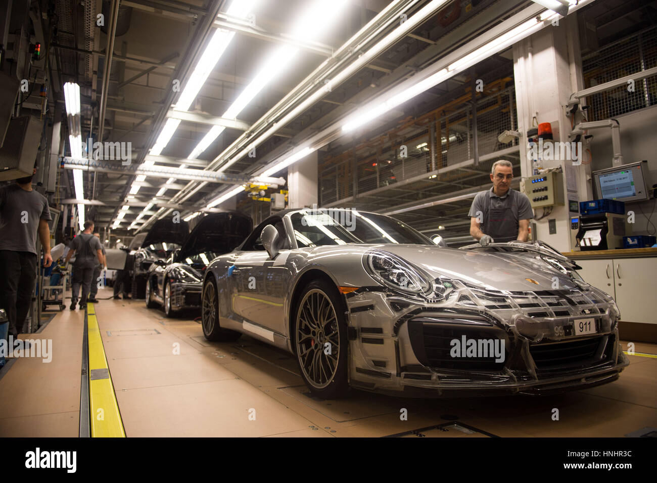 Porsche production in stuttgart zuffenhausen hi-res stock photography ...