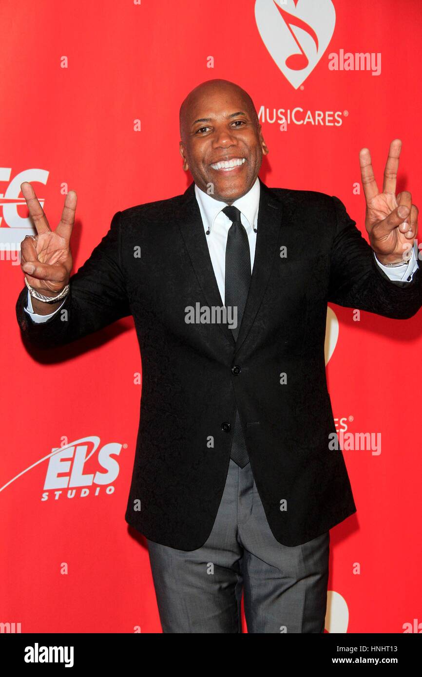 Los Angeles, CA, USA. 10th Feb, 2017. Nathan East at arrivals for 2017 ...