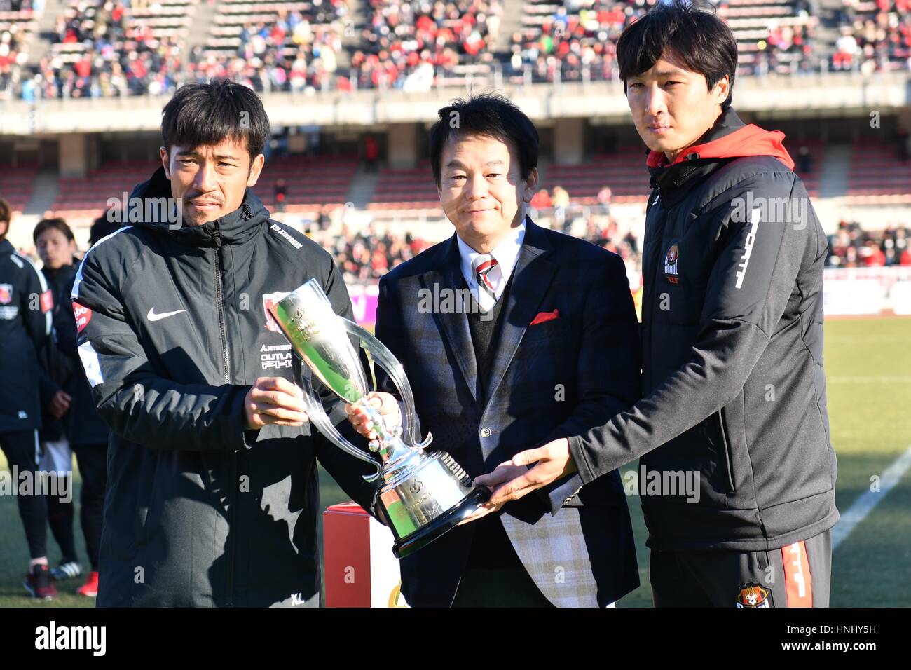 L r yuki abe hi-res stock photography and images - Alamy