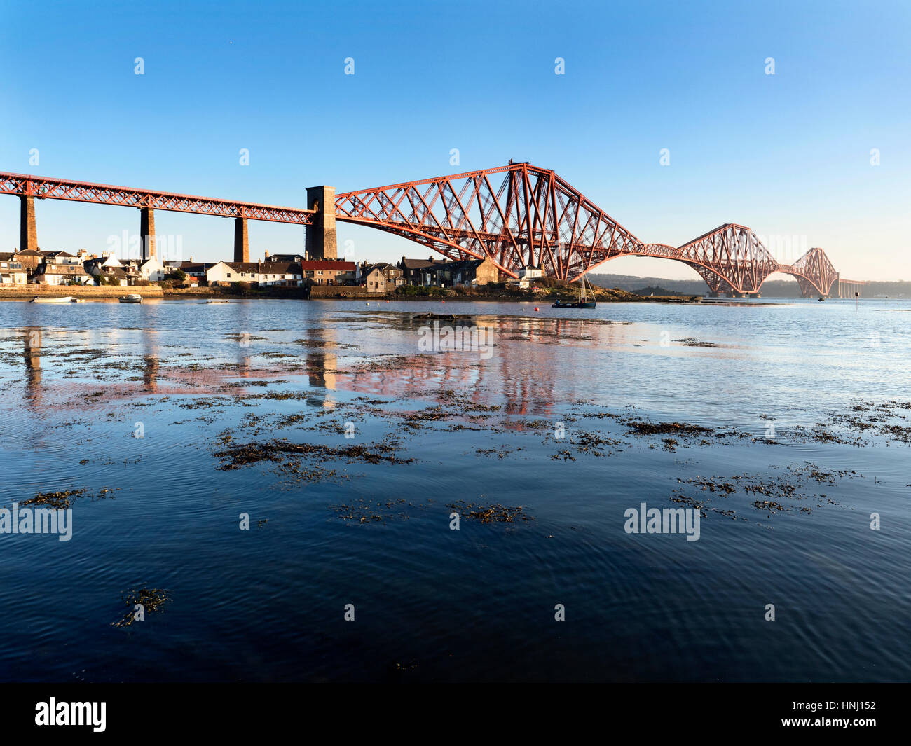 Building forth railway bridge victorian hi-res stock photography and ...