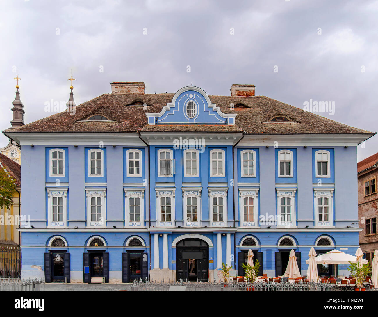 Old blue building in Union Square Stock Photo - Alamy
