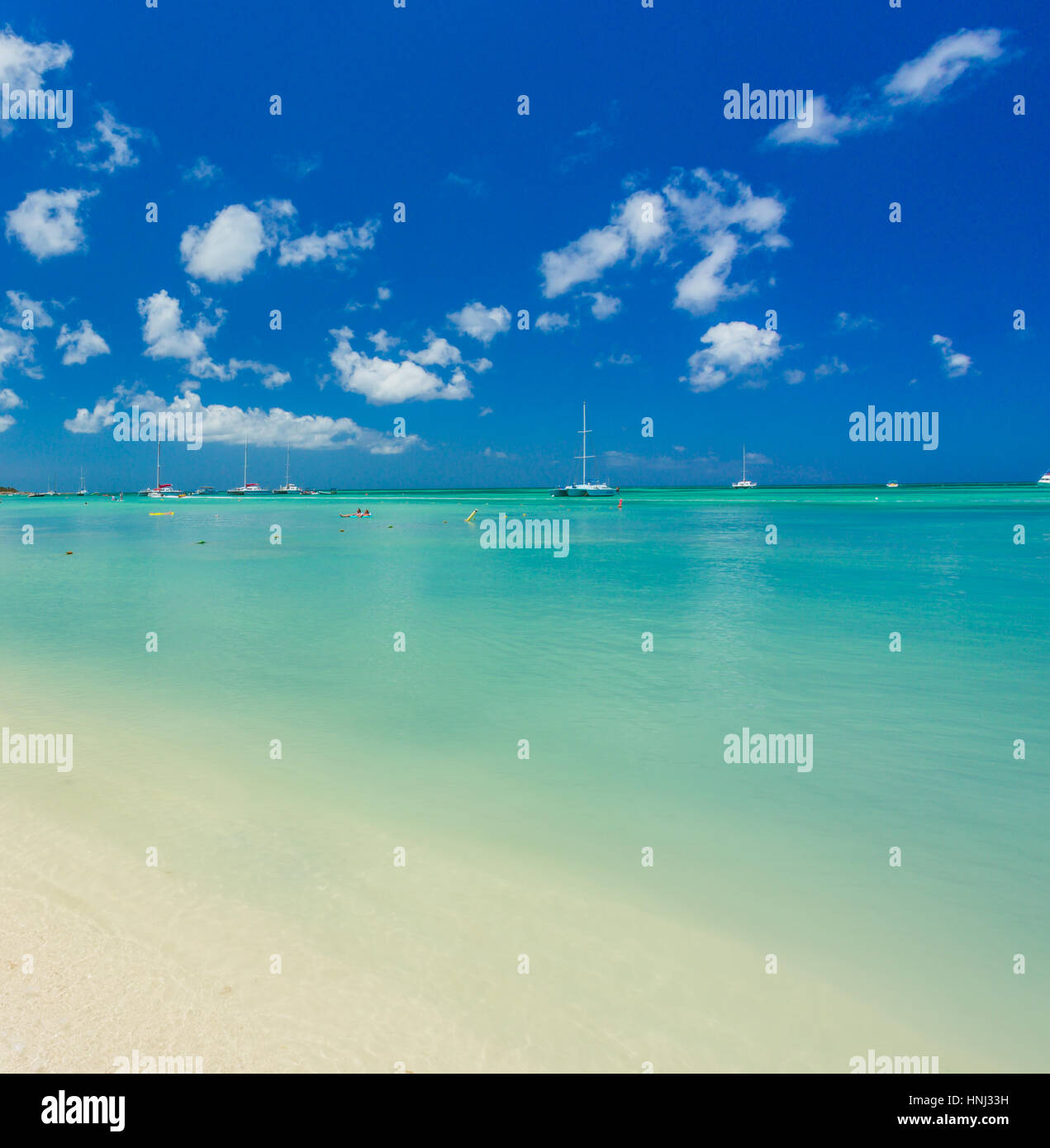 Aruba boat dock into the sea hi-res stock photography and images - Alamy