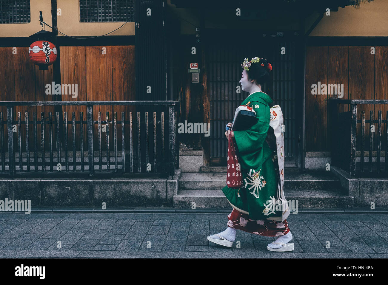 Japanese traditional clothing hi-res stock photography and images - Alamy
