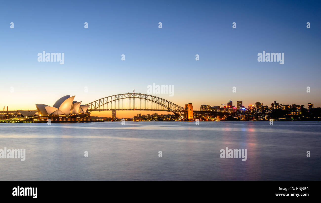 Sydney opera house sunset hi-res stock photography and images - Alamy