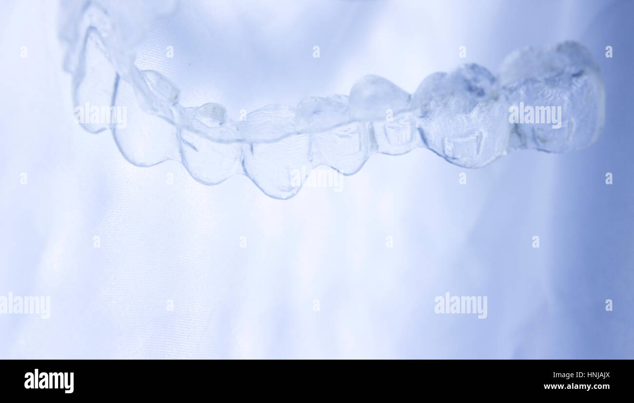 Invisible orthodontics cosmetic brackets tooth aligners plastic braces ...