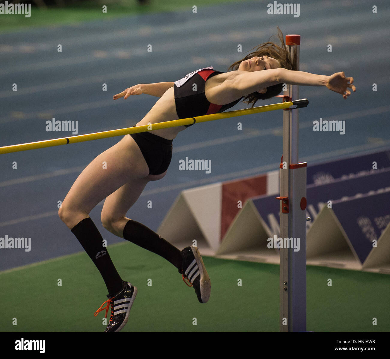 Women high jump hi-res stock photography and images - Alamy