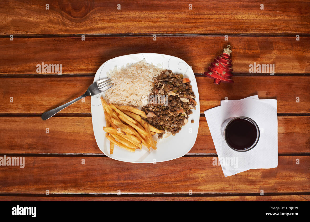 Food plate meal dish wooden table hi-res stock photography and images ...