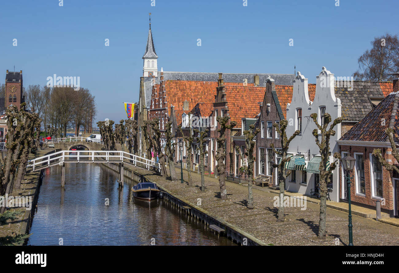 Central canal and street in historical Sloten, Holland Stock Photo - Alamy