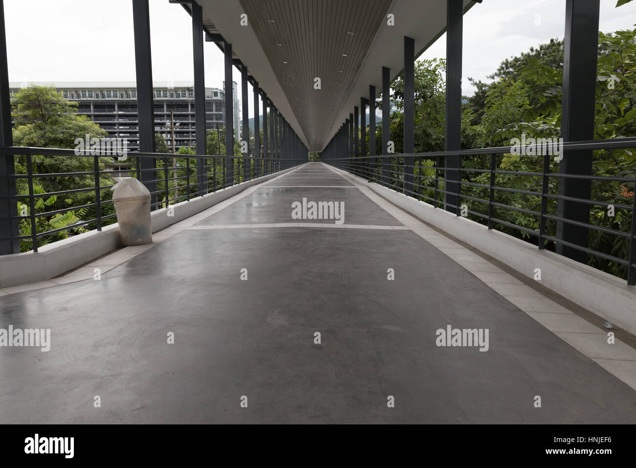 Elevated pedestrian walkway hi-res stock photography and images - Alamy