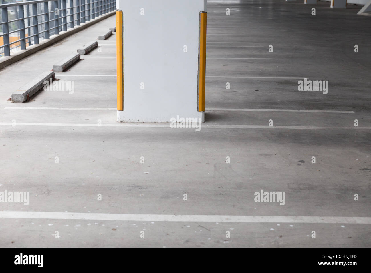 empty indoor car parking lot in building Stock Photo - Alamy
