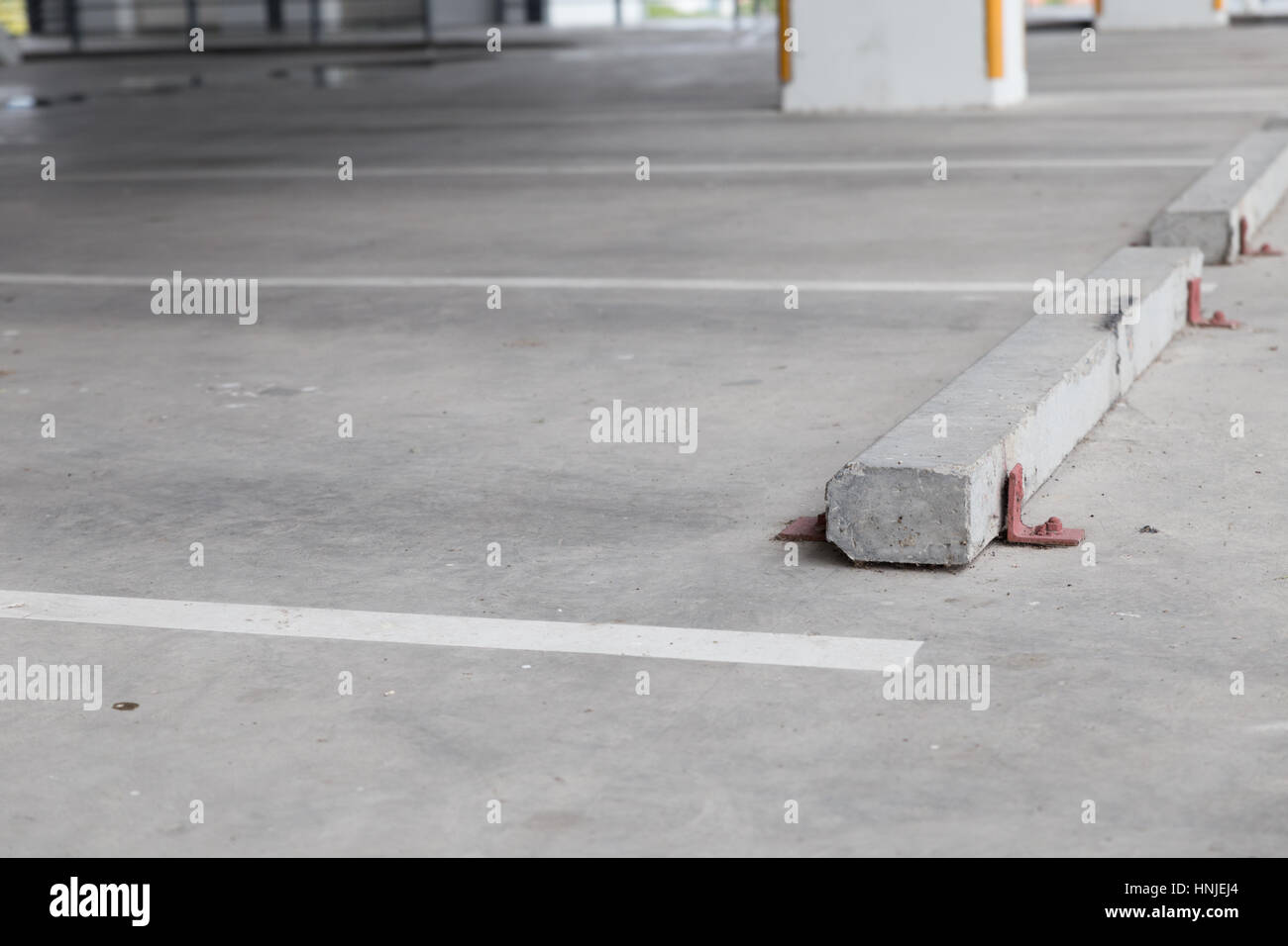 empty indoor car parking lot in building Stock Photo - Alamy