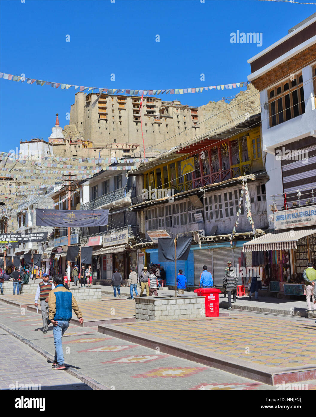 Bazar hi-res stock photography and images - Alamy