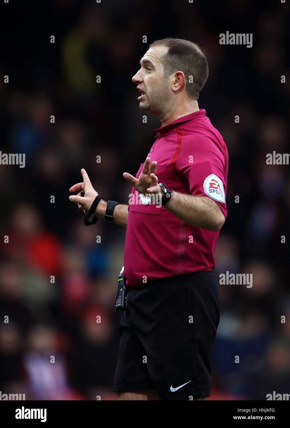 Match referee Jeremy Simpson Stock Photo - Alamy
