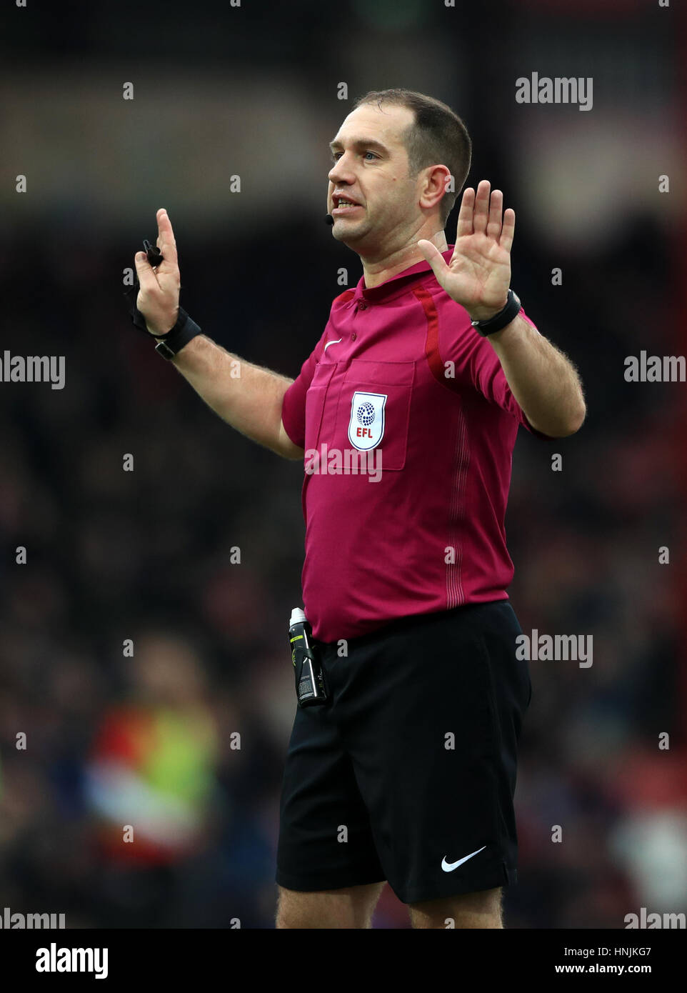 Match referee Jeremy Simpson Stock Photo - Alamy