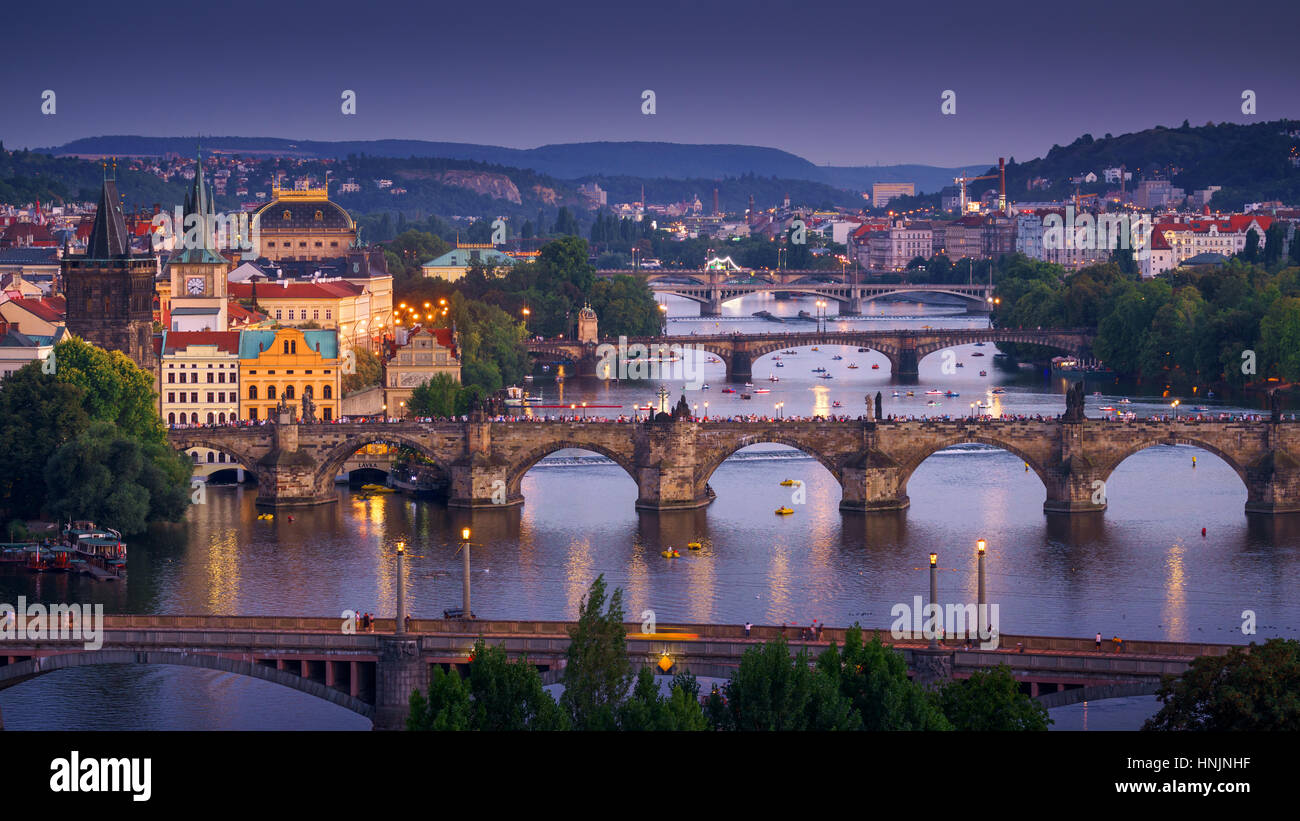 Prague castle prag czech republic charles bridge vltava river hi-res ...