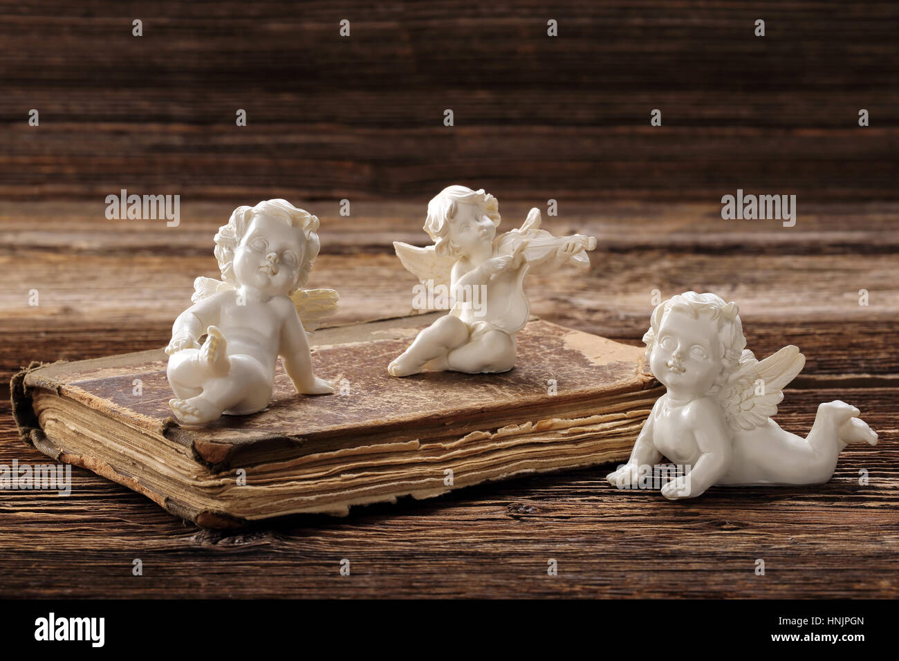 Gypsum angel hi-res stock photography and images - Alamy