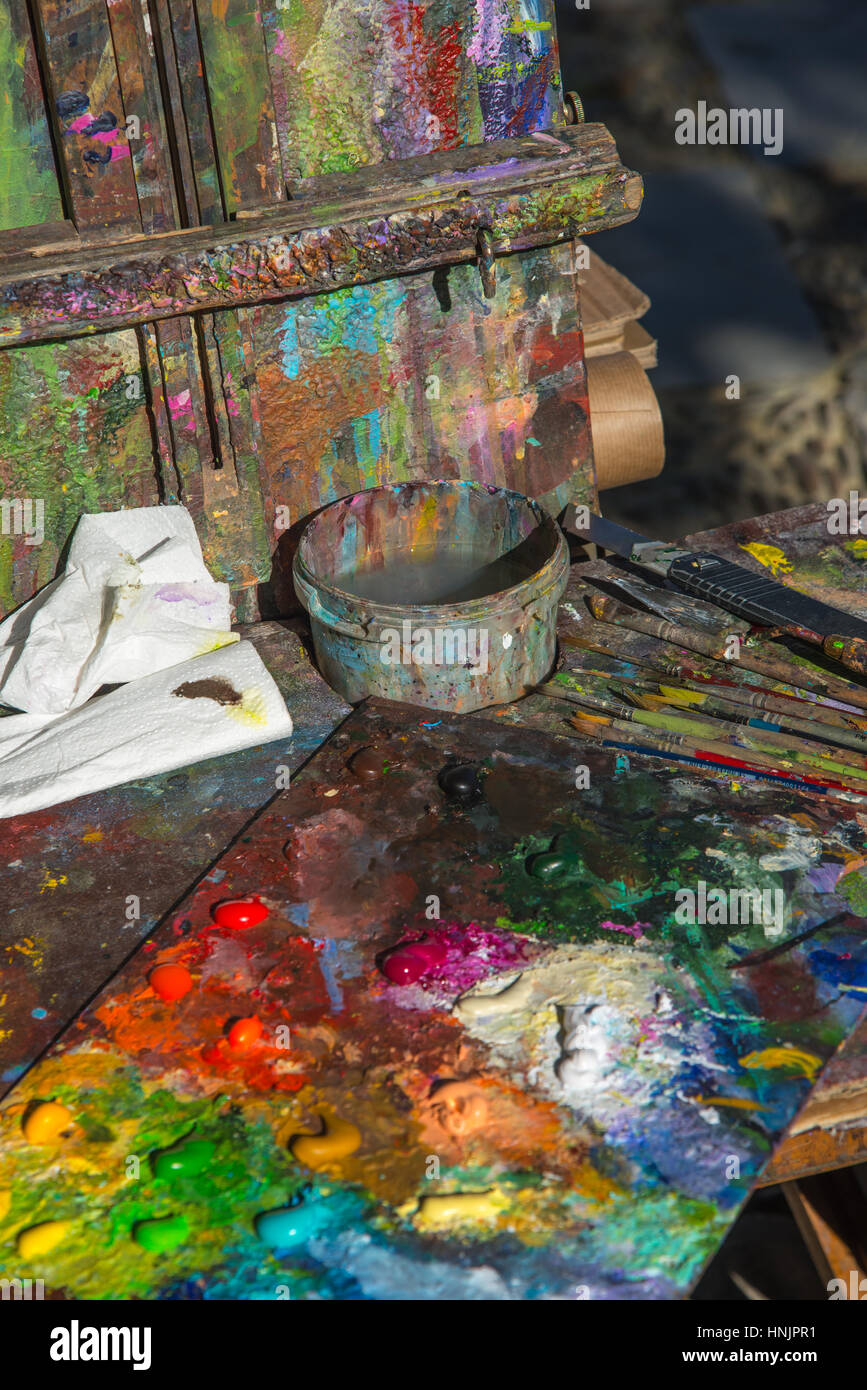 Pallette hi-res stock photography and images - Alamy