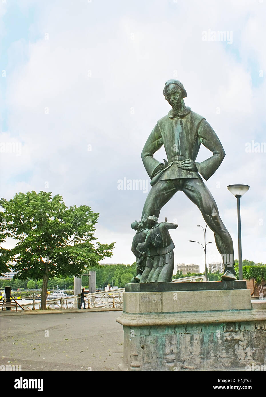 The statue of the medieval character Lange Wapper at the entrance ...