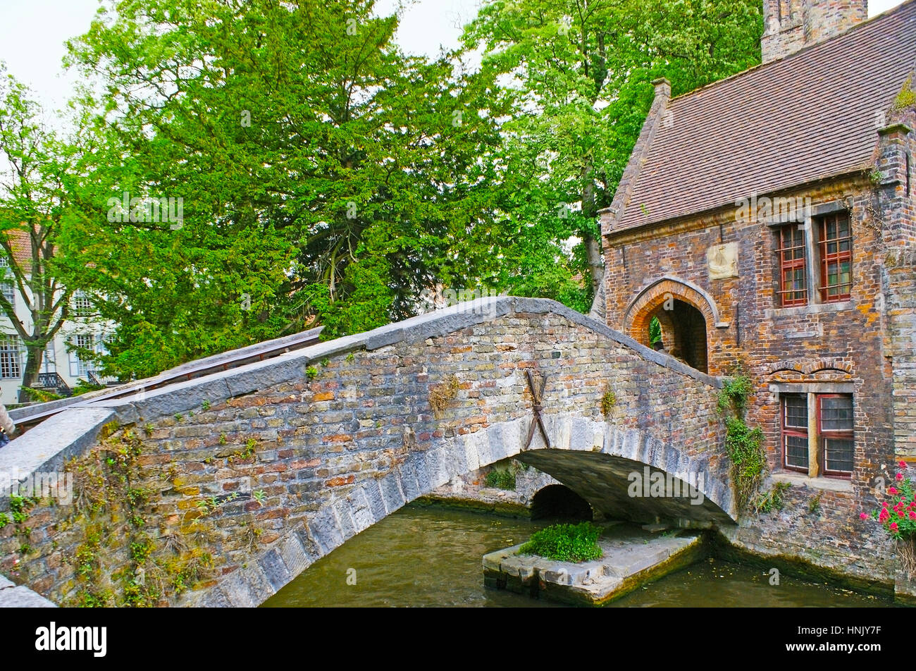The St Bonifacius Bridge over Den Dijver Canal, located between the ...