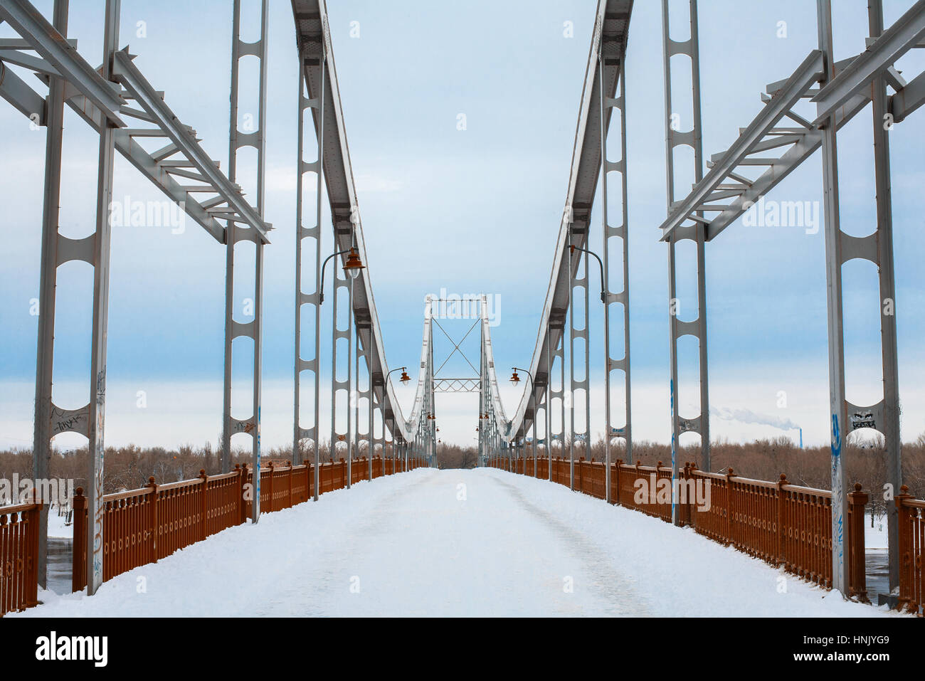Symmetric bridge structure, front view Stock Photo - Alamy