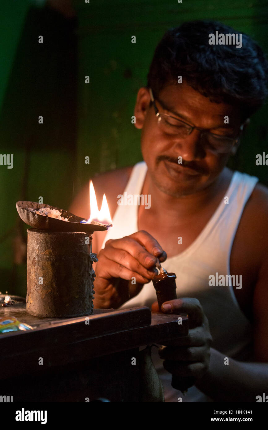 Indian goldsmith hi-res stock photography and images - Alamy